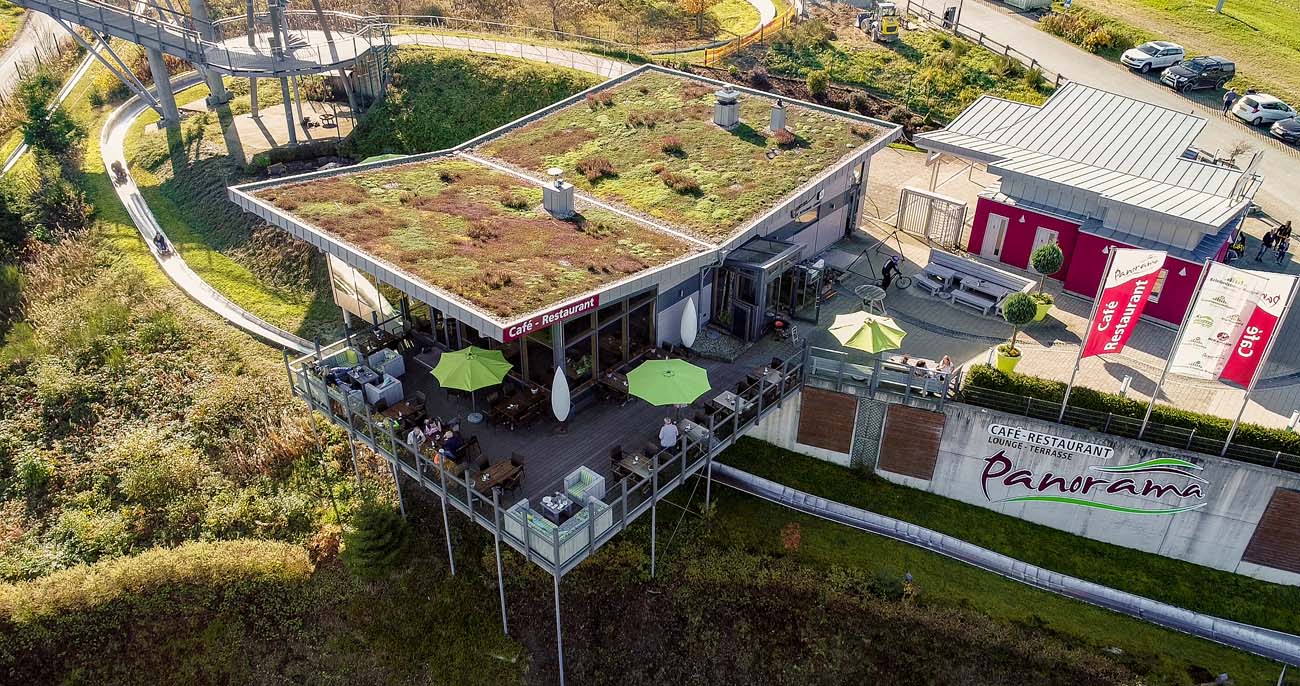 Panorama Café-Restaurant: Skiliftkarussell Winterberg Sommer